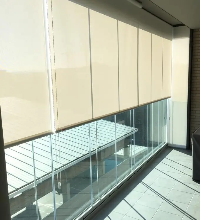 Paroi en Verre Rétractable Coulissante Pivotante, poids au sol | Glass ...